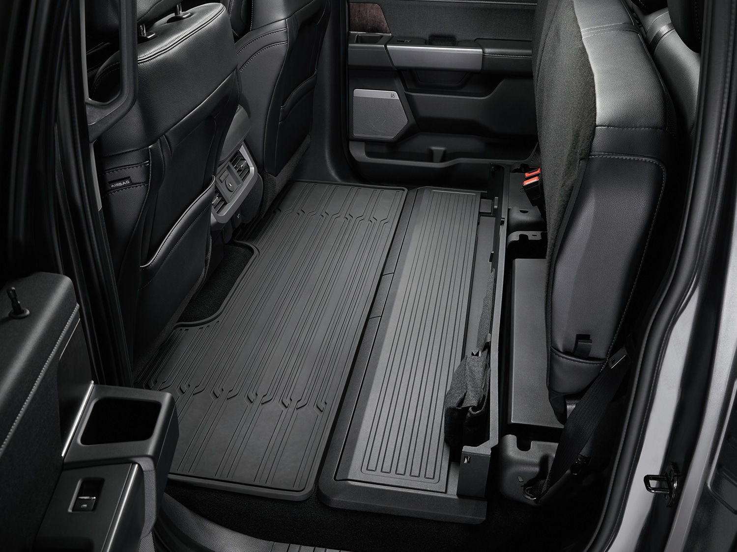 Super Duty 2023 2025 Black 3 Piece Tray Style Floor Liner for Carpet Flooring for CrewCab w o Underseat Storage Box
