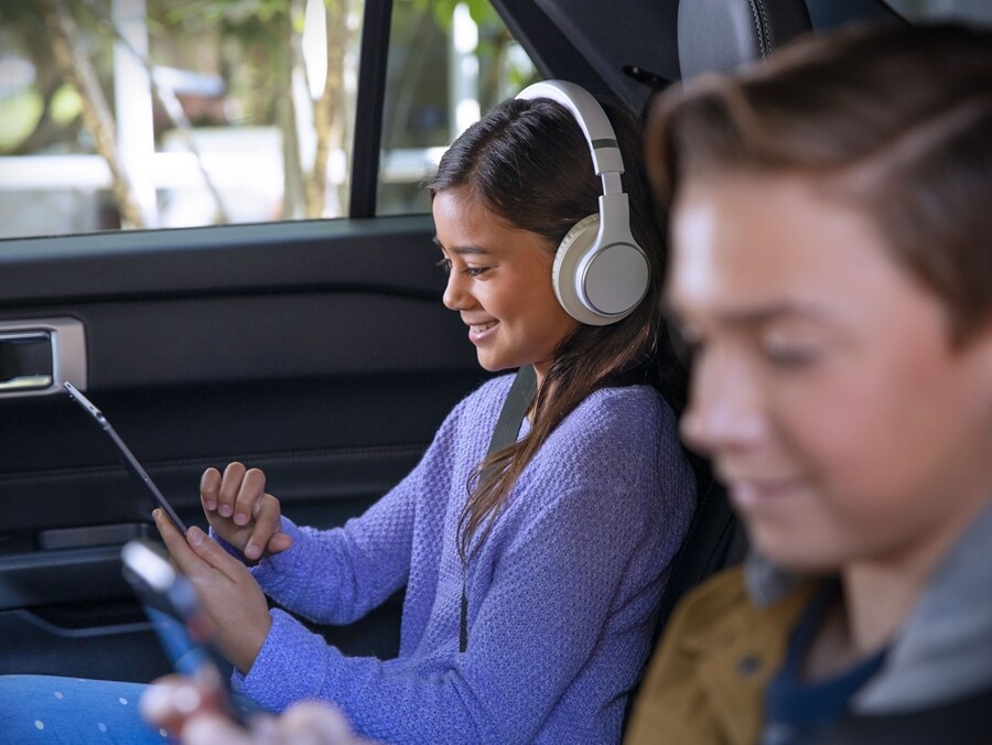 2024 Ford Transit® Passenger Van Wagon | Technology Features | Ford.com